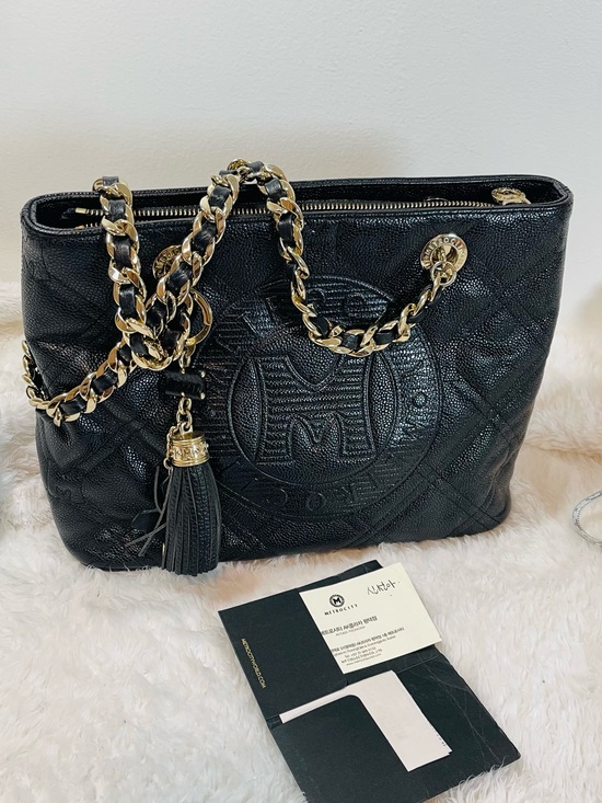 Metro City | Bags | Metrocity Black Quilted Caviar Leather Shoulder Bag ...